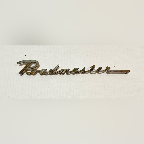 Buick | Other | Vtg 948195 Buick Roadmaster Chrome Side Script Emblem ...